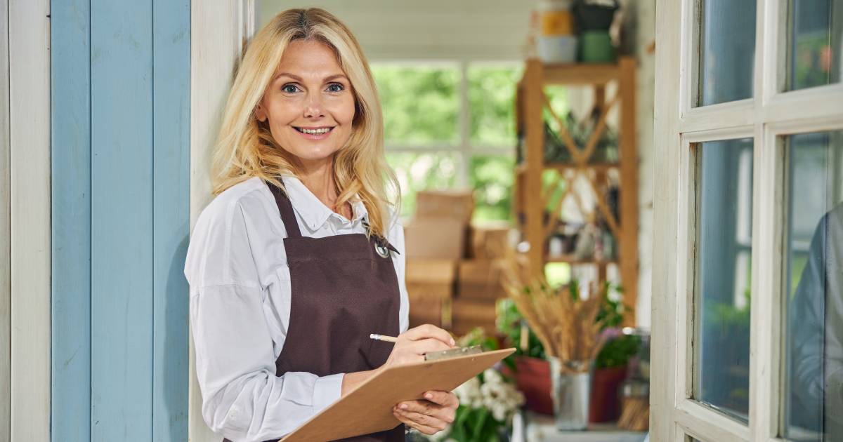 How to Start a Tailored Apron Business