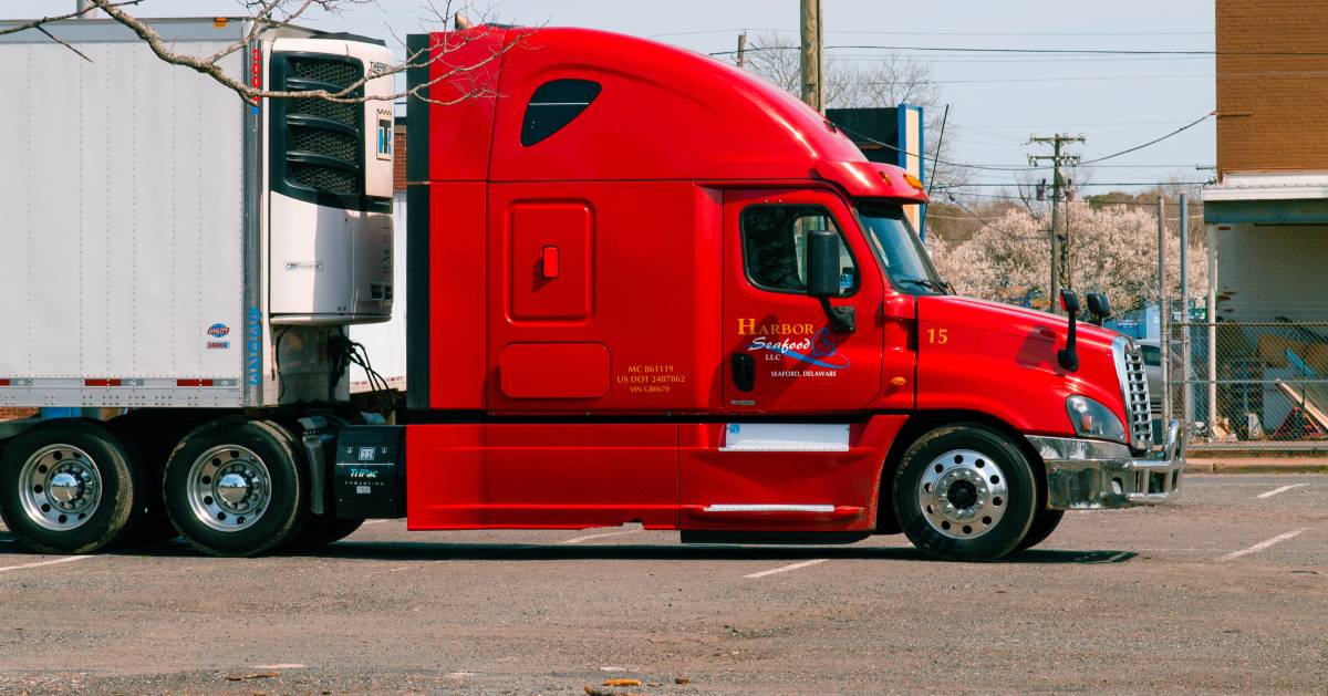 How to Start a Tractor Trailer Business