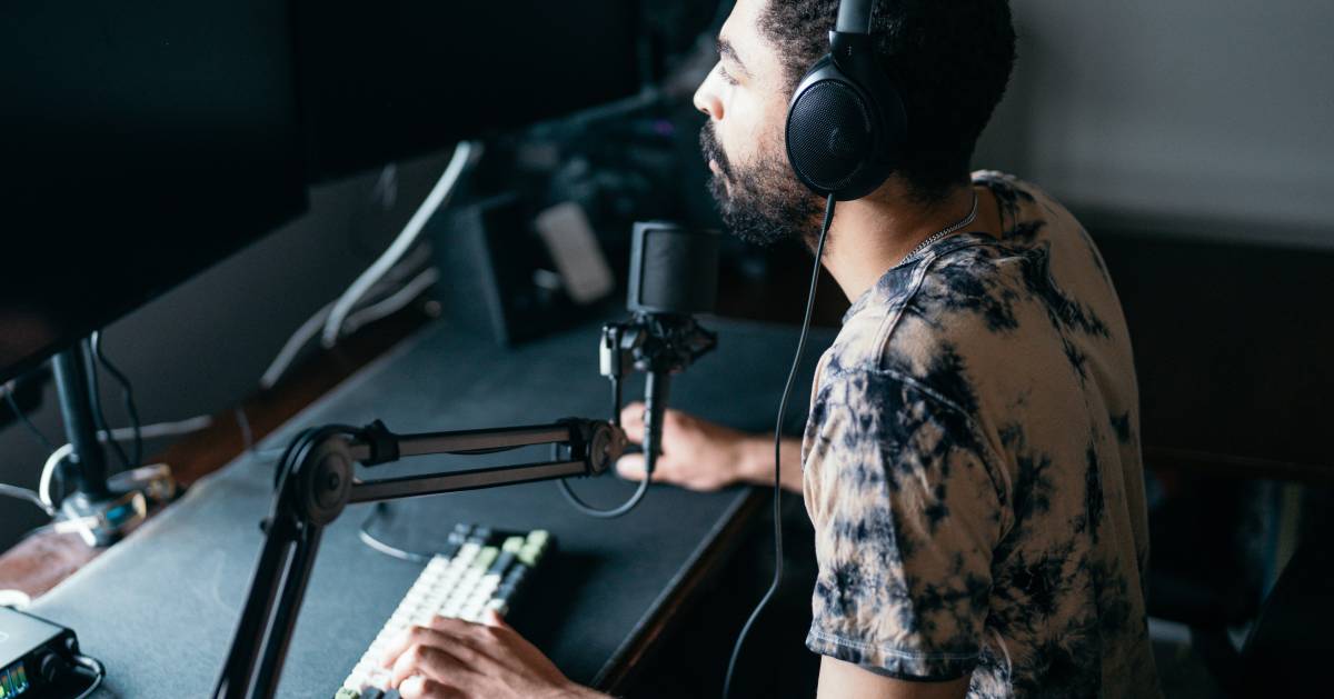 How to Start a Voice-Over Service